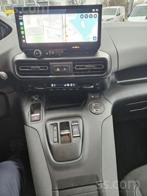Balts Peugeot Rifter 2024 Rīga, ar dzinēja tilpumu 1.50 L un nobraukumu 23 tūkst. km par 27990 €, foto 11 vietnē AUTOMOTO.COM.LV