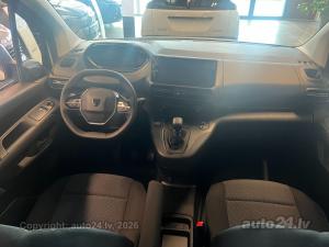 Balts Peugeot Rifter 2026 Kuresāre, ar dzinēja tilpumu 1.50 L un nobraukumu 2 tūkst. km par 23750 €, foto 7 vietnē AUTOMOTO.COM.LV