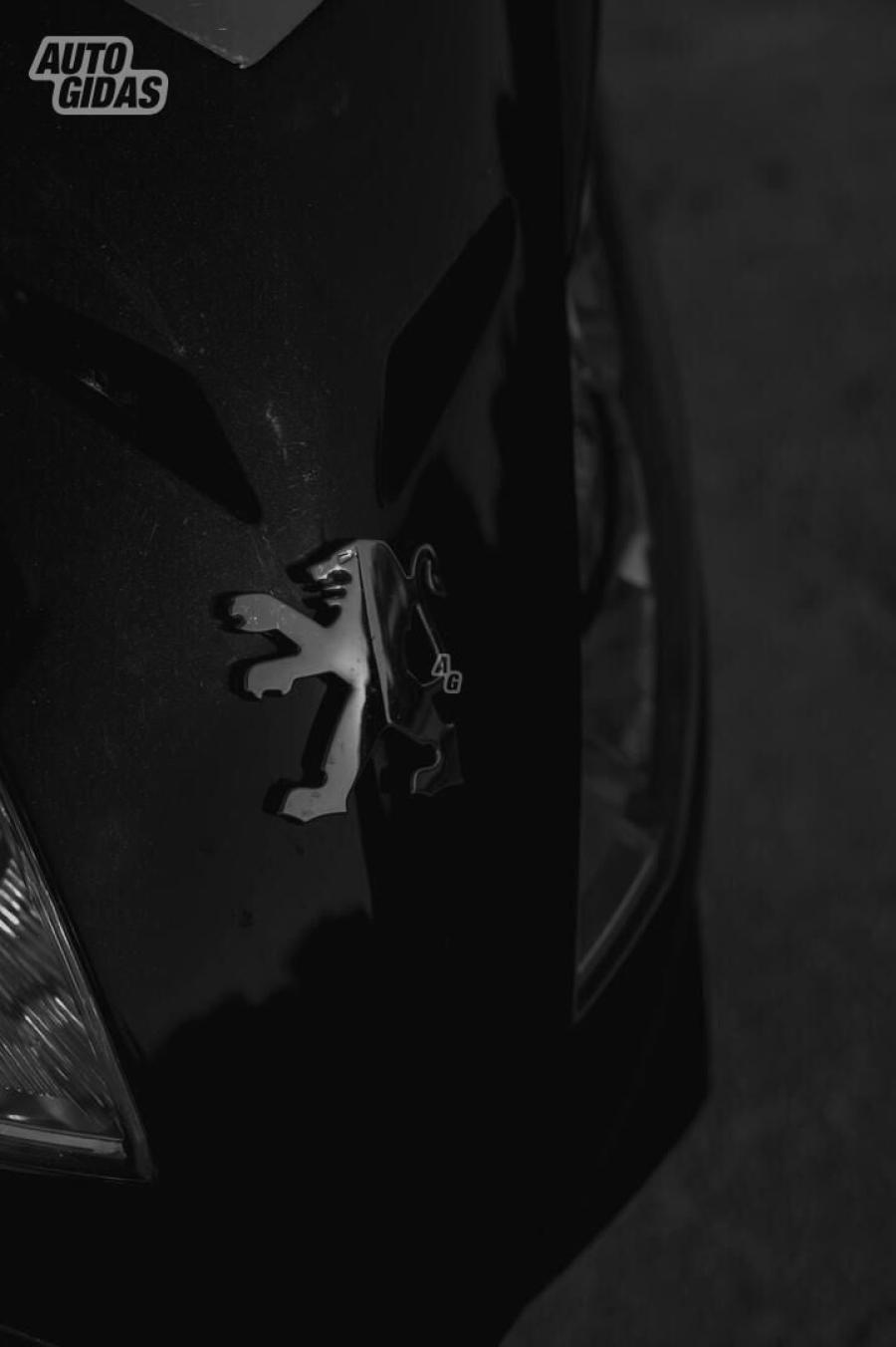 Black Peugeot Satelis 2007 in Klaipeda, with an engine capacity of 0.40 L and mileage of 42 thousand km for 1450 €, photo 3 on AUTOMOTO.COM.LV