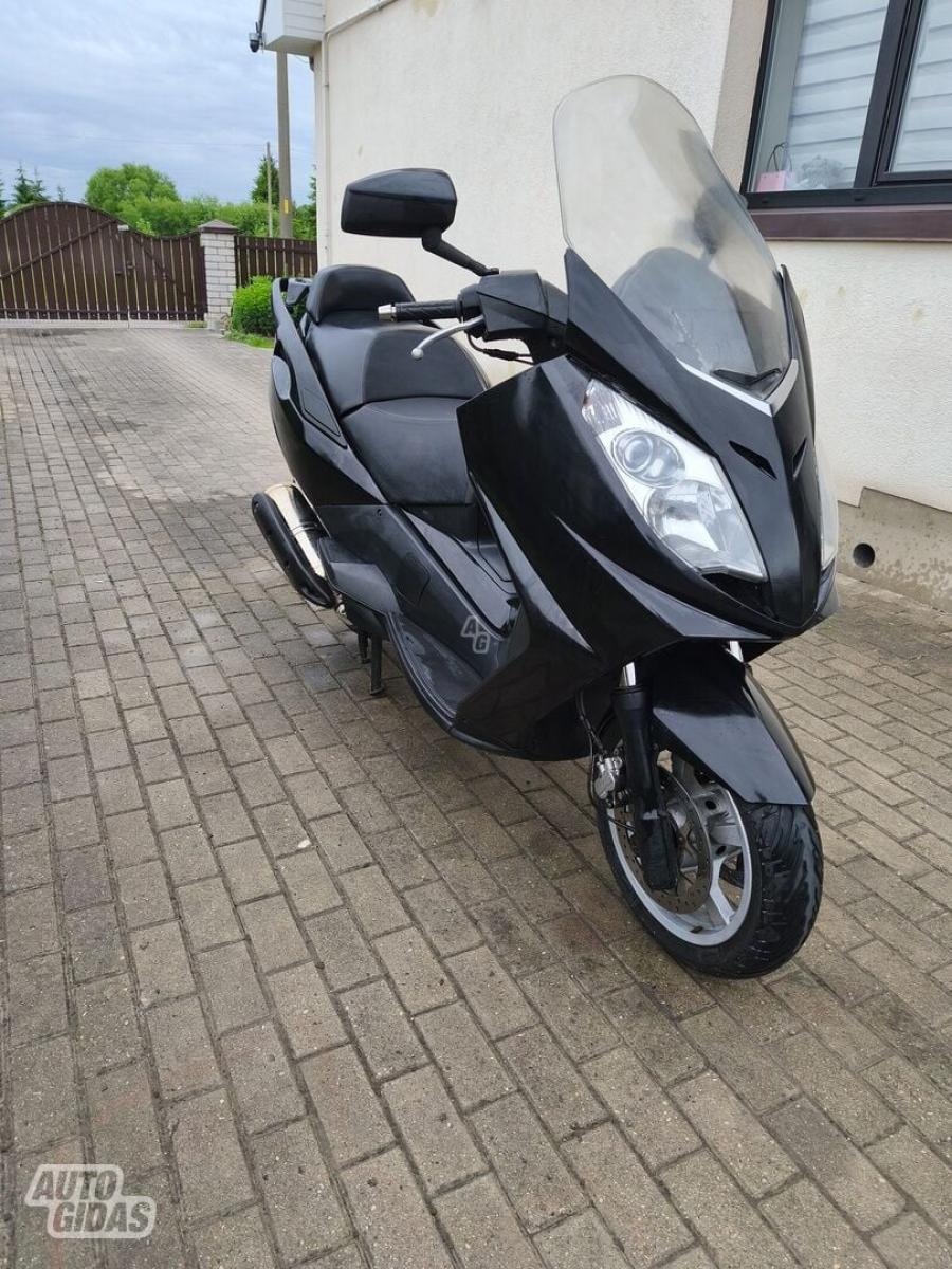 Black Peugeot Satelis 2009 in Vilnius, with an engine capacity of 0.50 L and mileage of 34 thousand km for 800 €, photo 1 on AUTOMOTO.COM.LV