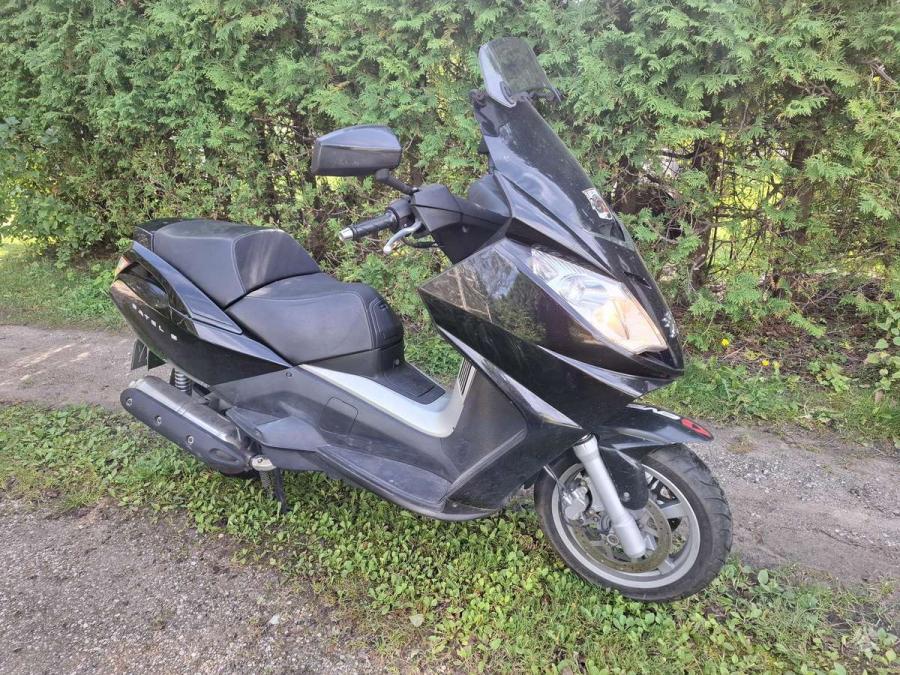 Melns Peugeot Satelis 2011 Elektrėnai, ar dzinēja tilpumu 0.50 L un nobraukumu 31 tūkst. km par 1250 €, foto 1 vietnē AUTOMOTO.COM.LV