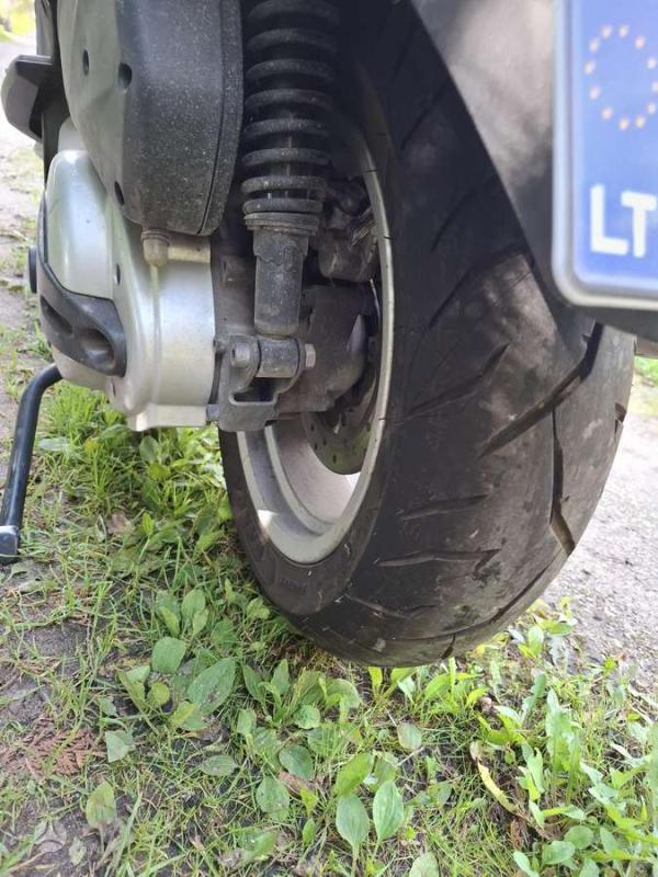 Melns Peugeot Satelis 2011 Elektrėnai, ar dzinēja tilpumu 0.50 L un nobraukumu 31 tūkst. km par 1250 €, foto 4 vietnē AUTOMOTO.COM.LV