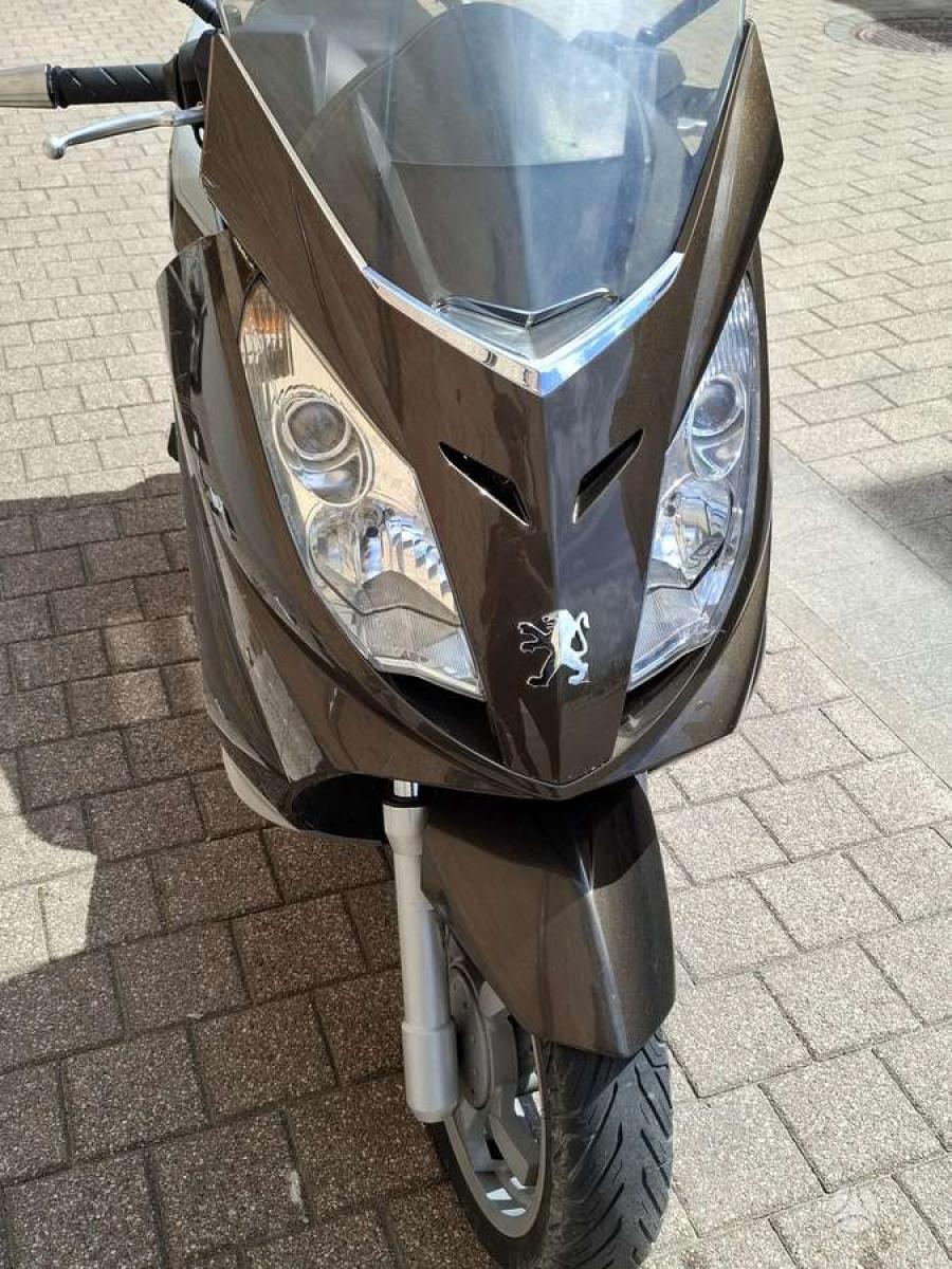 Brown Peugeot Satelis 2012 in Riga, with an engine capacity of 0.13 L and mileage of 21 thousand km for 900 €, photo 1 on AUTOMOTO.COM.LV