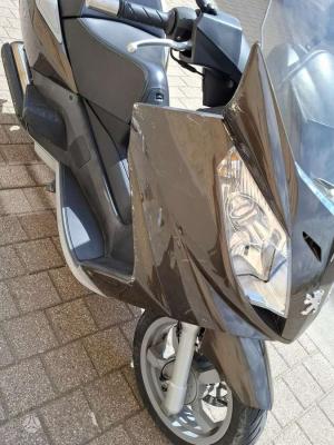 Brown Peugeot Satelis 2012 in Riga, with an engine capacity of 0.13 L and mileage of 21 thousand km for 900 €, photo 4 on AUTOMOTO.COM.LV