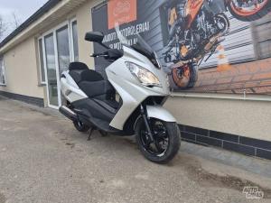 Pelēks Peugeot Satelis 2016 Panevēža, ar dzinēja tilpumu 0.13 L un nobraukumu 7 tūkst. km par 1800 €, foto  vietnē AUTOMOTO.COM.LV