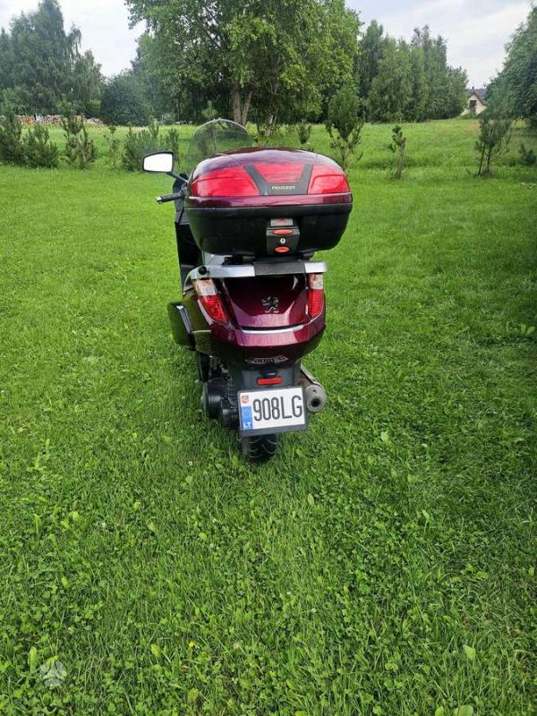 Red Peugeot Satelis 2007 in Kretinga, with an engine capacity of 0.13 L and mileage of 18 thousand km for 1400 €, photo 5 on AUTOMOTO.COM.LV