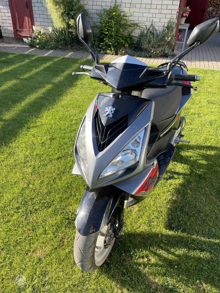 Black Peugeot Speedfight 2011 in Svencionys, with an engine capacity of 49.00 L and mileage of 11 thousand km for 1050 €, photo 7 on AUTOMOTO.COM.LV