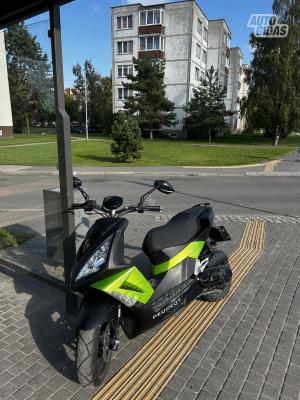 Melns Peugeot Speedfight 2015 Panevēža, ar dzinēja tilpumu 0.05 L un nobraukumu 8 tūkst. km par 1300 €, foto 4 vietnē AUTOMOTO.COM.LV
