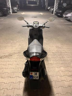 Melns Peugeot Speedfight 2016 Kauņa, ar dzinēja tilpumu 49.00 L un nobraukumu 7 tūkst. km par 1000 €, foto 10 vietnē AUTOMOTO.COM.LV