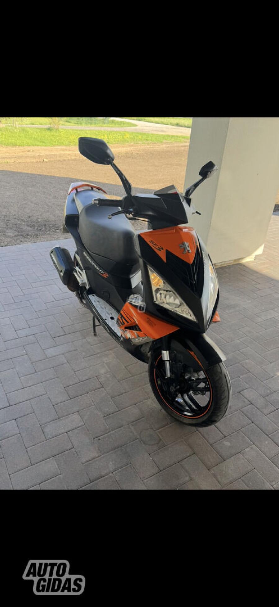 Black Peugeot Speedfight 2017 in Siauliai, with an engine capacity of 0.13 L and mileage of 20 thousand km for 900 €, photo 3 on AUTOMOTO.COM.LV