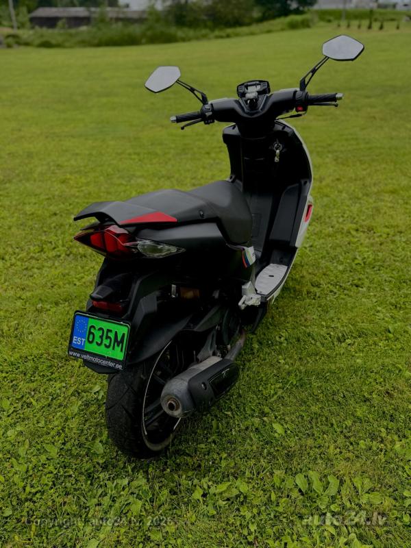 Melns Peugeot Speedfight 2020 Tallina, ar dzinēja tilpumu 50.00 L un nobraukumu 7 tūkst. km par 2100 €, foto 5 vietnē AUTOMOTO.COM.LV