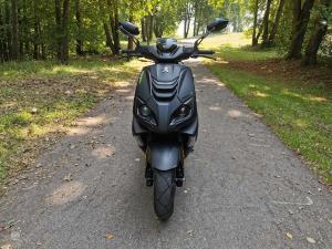 Black Peugeot Speedfight 2020 in Kaunas, with an engine capacity of 49.00 L and mileage of 10 thousand km for 1200 €, photo 5 on AUTOMOTO.COM.LV