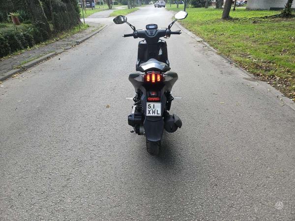 Black Peugeot Speedfight 2023 in Kaunas, with an engine capacity of 49.00 L and mileage of 8 thousand km for 2000 €, photo 8 on AUTOMOTO.COM.LV