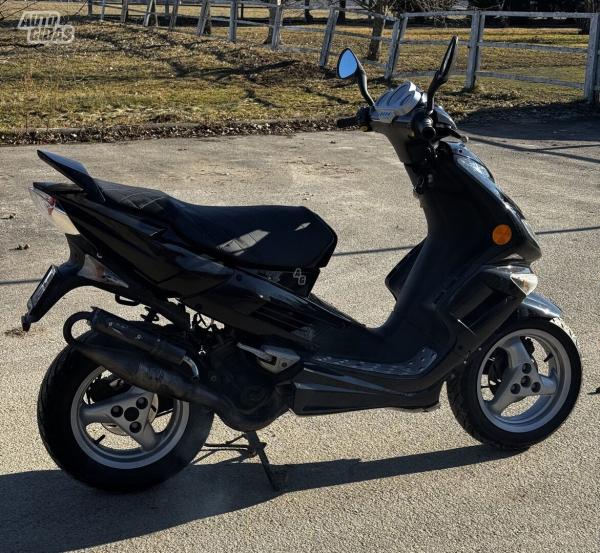 Peugeot Speedfight 2000 Šauļi, ar dzinēja tilpumu 0.00 L un nobraukumu 0 tūkst. km par 700 €, foto 4 vietnē AUTOMOTO.COM.LV