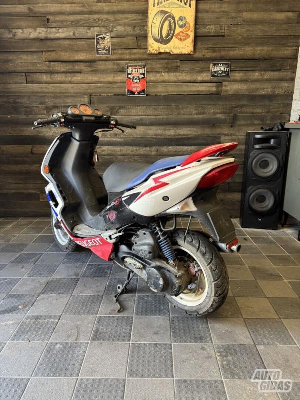 Peugeot Speedfight 2010 Mažeikiai, ar dzinēja tilpumu 0.05 L un nobraukumu 0 tūkst. km par 365 €, foto 3 vietnē AUTOMOTO.COM.LV