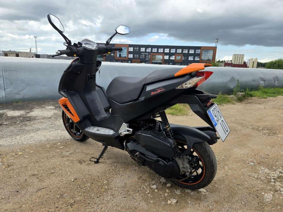 Oranžs Peugeot Speedfight 2017 Kauņa, ar dzinēja tilpumu 0.13 L un nobraukumu 10 tūkst. km par 1900 €, foto 6 vietnē AUTOMOTO.COM.LV
