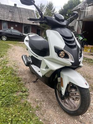 White Peugeot Speedfight 2017 in Kretinga, with an engine capacity of 0.05 L and mileage of 26 thousand km for 1000 €, photo  on AUTOMOTO.COM.LV