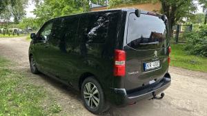Melns Peugeot Traveller 2017 Rīga, ar dzinēja tilpumu 2.00 L un nobraukumu 0 tūkst. km par 12900 €, foto 4 vietnē AUTOMOTO.COM.LV