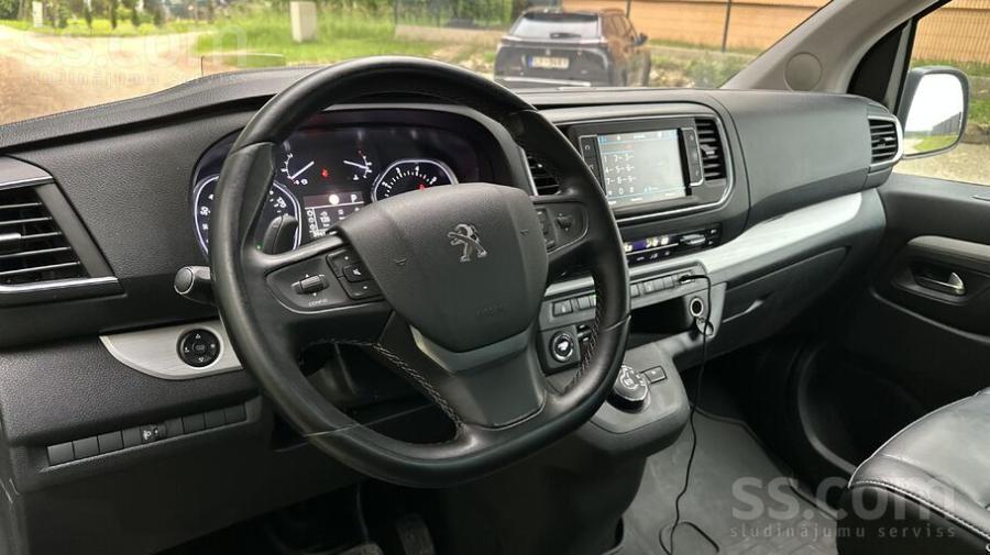 Melns Peugeot Traveller 2017 Rīga, ar dzinēja tilpumu 2.00 L un nobraukumu 0 tūkst. km par 12900 €, foto 17 vietnē AUTOMOTO.COM.LV