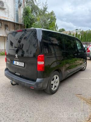 Melns Peugeot Traveller 2018 Daugavpils, ar dzinēja tilpumu 1.60 L un nobraukumu 153 tūkst. km par 14300 €, foto 5 vietnē AUTOMOTO.COM.LV