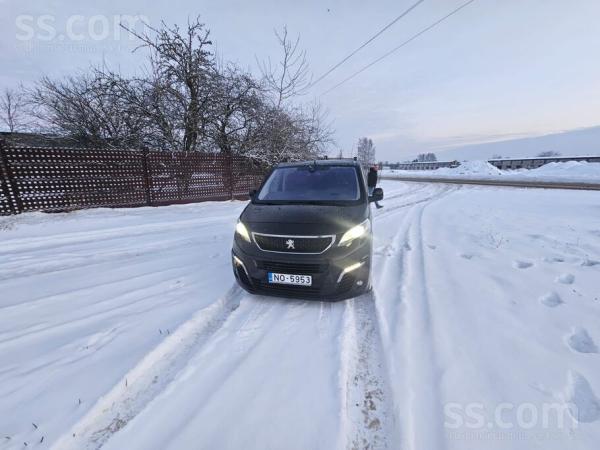 Black Peugeot Traveller 2019 in Riga, with an engine capacity of 2.00 L and mileage of 199 thousand km for 25000 €, photo 1 on AUTOMOTO.COM.LV