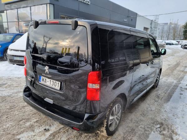 Melns Peugeot Traveller 2019 Rīga, ar dzinēja tilpumu 2.00 L un nobraukumu 89 tūkst. km par 23500 €, foto 2 vietnē AUTOMOTO.COM.LV