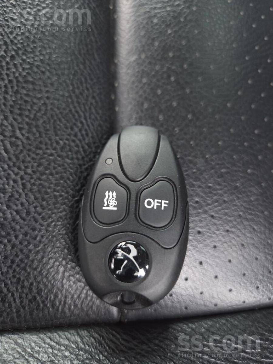Melns Peugeot Traveller 2019 Rīga, ar dzinēja tilpumu 2.00 L un nobraukumu 196 tūkst. km par 21000 €, foto 16 vietnē AUTOMOTO.COM.LV