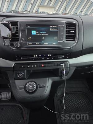 Melns Peugeot Traveller 2019 Rīga, ar dzinēja tilpumu 2.00 L un nobraukumu 196 tūkst. km par 21000 €, foto 18 vietnē AUTOMOTO.COM.LV