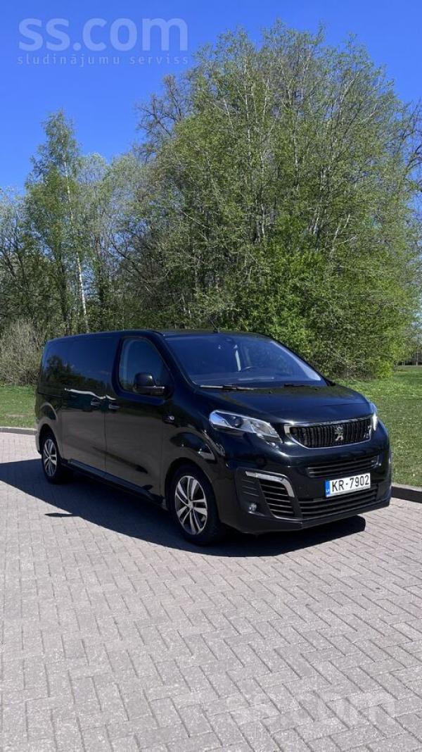 Black Peugeot Traveller 2017 in Riga, with an engine capacity of 2.00 L and mileage of 220 thousand km for 17500 €, photo 1 on AUTOMOTO.COM.LV
