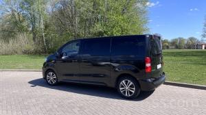 Melns Peugeot Traveller 2017 Rīga, ar dzinēja tilpumu 2.00 L un nobraukumu 220 tūkst. km par 17500 €, foto 3 vietnē AUTOMOTO.COM.LV