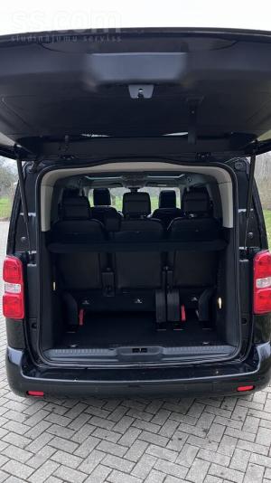 Melns Peugeot Traveller 2017 Rīga, ar dzinēja tilpumu 2.00 L un nobraukumu 220 tūkst. km par 17500 €, foto 5 vietnē AUTOMOTO.COM.LV