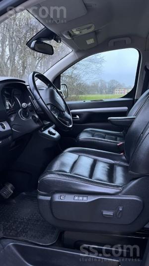 Melns Peugeot Traveller 2017 Rīga, ar dzinēja tilpumu 2.00 L un nobraukumu 220 tūkst. km par 17500 €, foto 11 vietnē AUTOMOTO.COM.LV