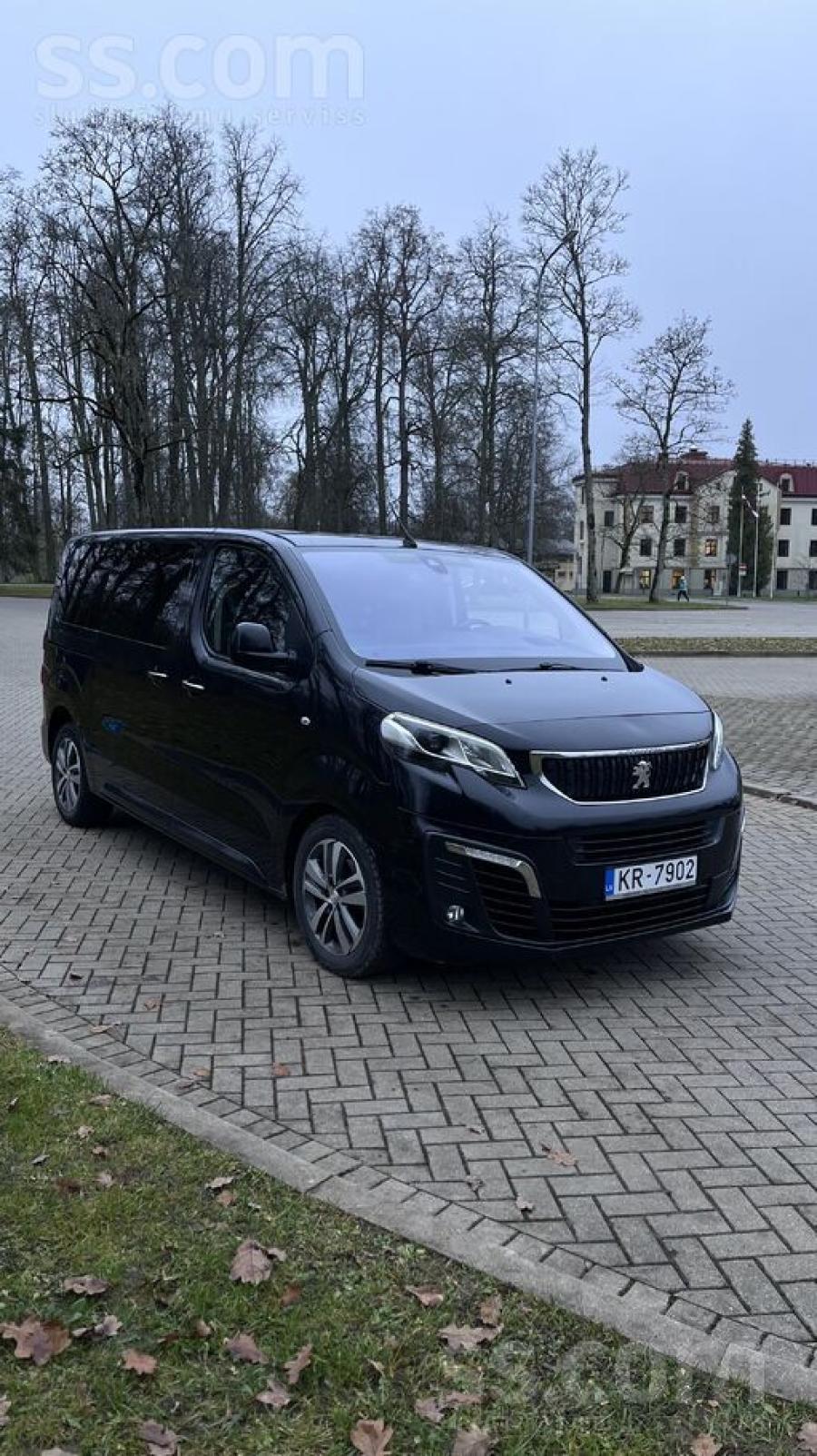 Melns Peugeot Traveller 2017 Rīga, ar dzinēja tilpumu 2.00 L un nobraukumu 217 tūkst. km par 18600 €, foto 4 vietnē AUTOMOTO.COM.LV