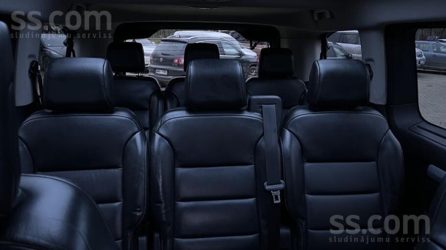 Melns Peugeot Traveller 2017 Rīga, ar dzinēja tilpumu 2.00 L un nobraukumu 217 tūkst. km par 18600 €, foto 9 vietnē AUTOMOTO.COM.LV