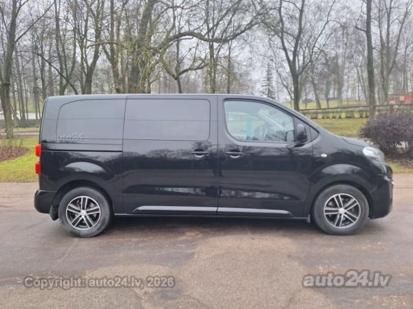 Melns Peugeot Traveller 2017 Kuresāre, ar dzinēja tilpumu 1.90 L un nobraukumu 320 tūkst. km par 15000 €, foto 7 vietnē AUTOMOTO.COM.LV