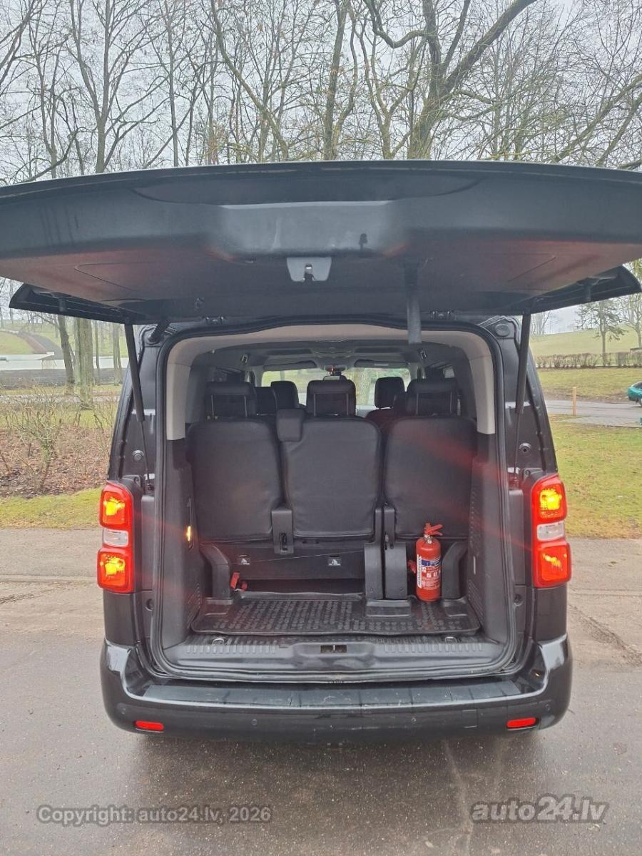 Melns Peugeot Traveller 2017 Kuresāre, ar dzinēja tilpumu 1.90 L un nobraukumu 320 tūkst. km par 15000 €, foto 13 vietnē AUTOMOTO.COM.LV