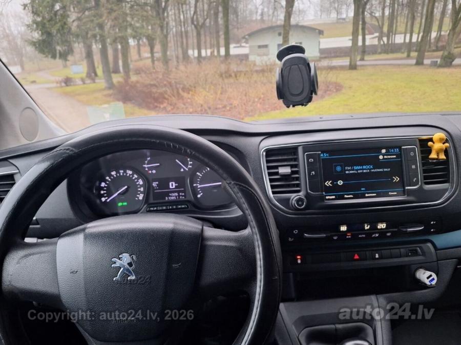 Melns Peugeot Traveller 2017 Kuresāre, ar dzinēja tilpumu 1.90 L un nobraukumu 320 tūkst. km par 15000 €, foto 15 vietnē AUTOMOTO.COM.LV