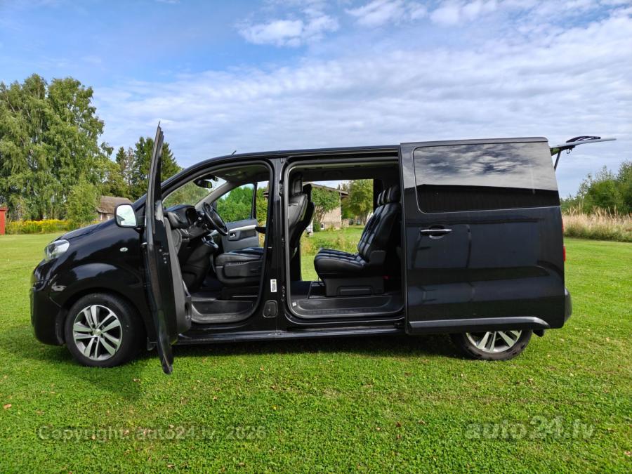 Melns Peugeot Traveller 2017 Tallina, ar dzinēja tilpumu 2.00 L un nobraukumu 88 tūkst. km par 26500 €, foto 13 vietnē AUTOMOTO.COM.LV