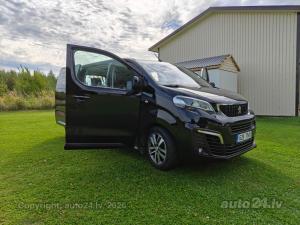 Melns Peugeot Traveller 2017 Tallina, ar dzinēja tilpumu 2.00 L un nobraukumu 88 tūkst. km par 26500 €, foto 21 vietnē AUTOMOTO.COM.LV