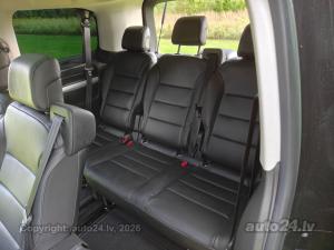 Melns Peugeot Traveller 2017 Tallina, ar dzinēja tilpumu 2.00 L un nobraukumu 88 tūkst. km par 26500 €, foto 31 vietnē AUTOMOTO.COM.LV