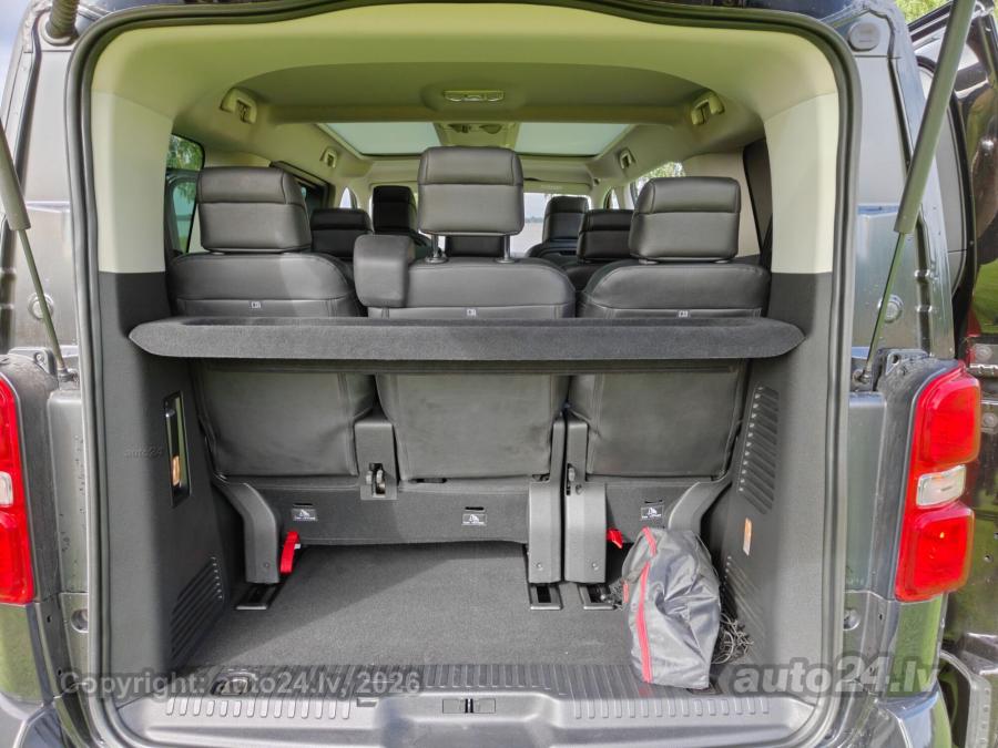 Melns Peugeot Traveller 2017 Tallina, ar dzinēja tilpumu 2.00 L un nobraukumu 88 tūkst. km par 26500 €, foto 33 vietnē AUTOMOTO.COM.LV