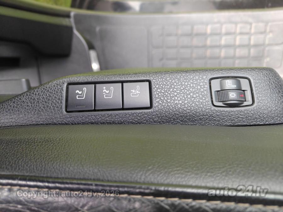 Melns Peugeot Traveller 2017 Tallina, ar dzinēja tilpumu 2.00 L un nobraukumu 88 tūkst. km par 26500 €, foto 34 vietnē AUTOMOTO.COM.LV