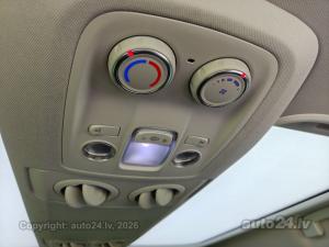 Melns Peugeot Traveller 2017 Tallina, ar dzinēja tilpumu 2.00 L un nobraukumu 88 tūkst. km par 26500 €, foto 36 vietnē AUTOMOTO.COM.LV