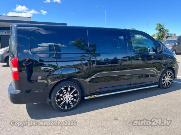 Black Peugeot Traveller 2018 in Tallinn, with an engine capacity of 2.00 L and mileage of 260 thousand km for 25500 €, photo 3 on AUTOMOTO.COM.LV