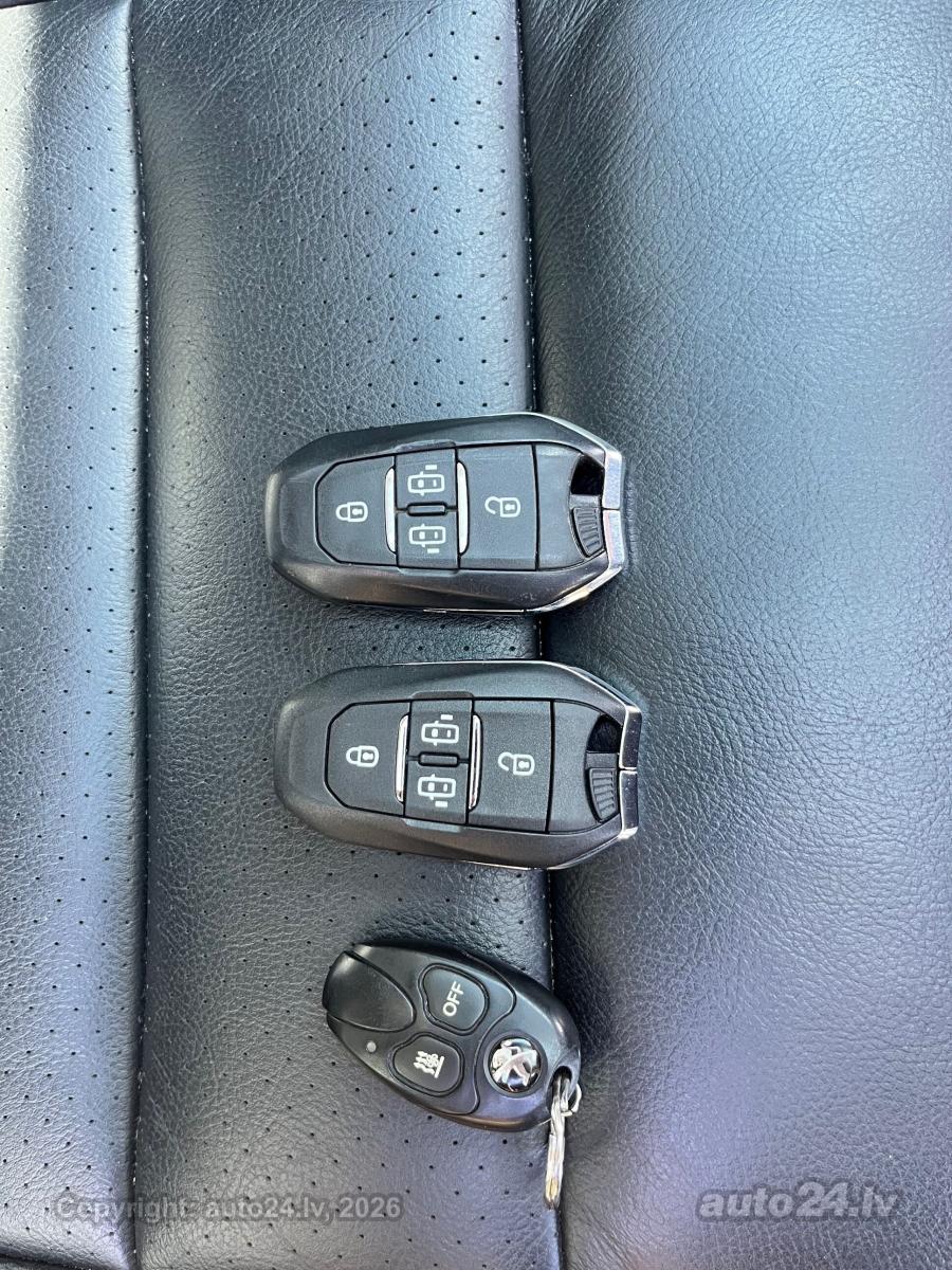 Melns Peugeot Traveller 2018 Tallina, ar dzinēja tilpumu 2.00 L un nobraukumu 260 tūkst. km par 25500 €, foto 13 vietnē AUTOMOTO.COM.LV