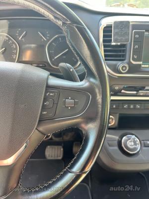 Melns Peugeot Traveller 2018 Tallina, ar dzinēja tilpumu 2.00 L un nobraukumu 260 tūkst. km par 25500 €, foto 14 vietnē AUTOMOTO.COM.LV
