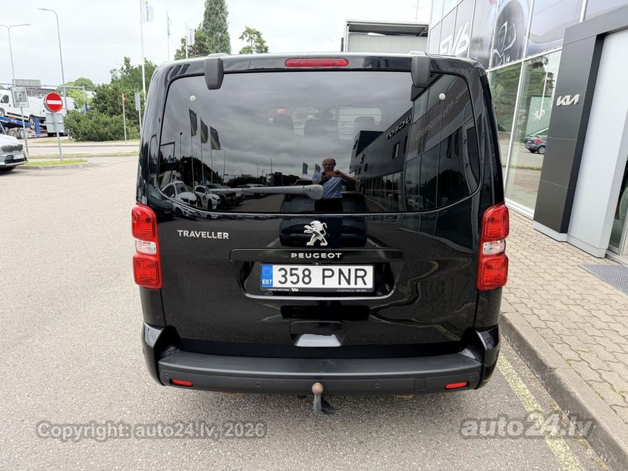Black Peugeot Traveller 2020 in Tallinn, with an engine capacity of 2.00 L and mileage of 188 thousand km for 25900 €, photo 4 on AUTOMOTO.COM.LV