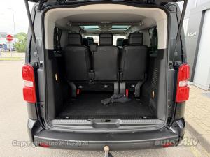 Black Peugeot Traveller 2020 in Tallinn, with an engine capacity of 2.00 L and mileage of 188 thousand km for 25900 €, photo 7 on AUTOMOTO.COM.LV