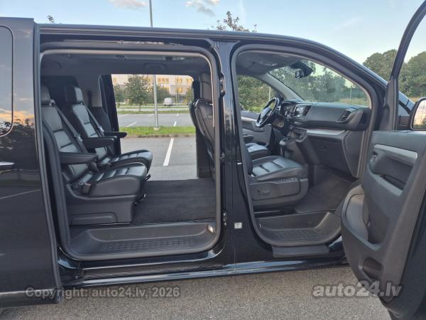 Black Peugeot Traveller 2020 in Tallinn, with an engine capacity of 2.00 L and mileage of 206 thousand km for 22900 €, photo 5 on AUTOMOTO.COM.LV