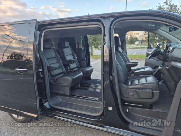Black Peugeot Traveller 2020 in Tallinn, with an engine capacity of 2.00 L and mileage of 206 thousand km for 22900 €, photo 6 on AUTOMOTO.COM.LV